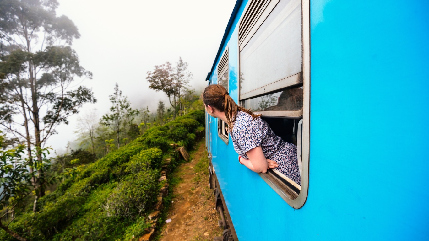 Train ticket booking in Sri Lanka - BH Lanka Tours Blog